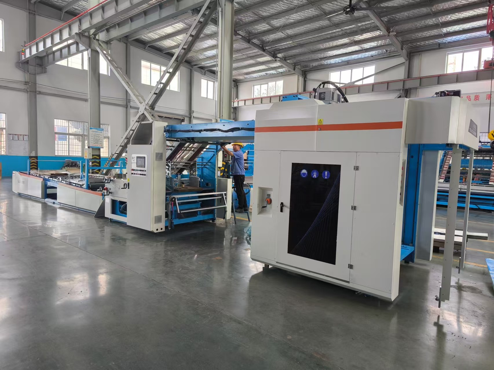 Fast and Precise Automatic Flute Laminator Machine for High-Performance ...